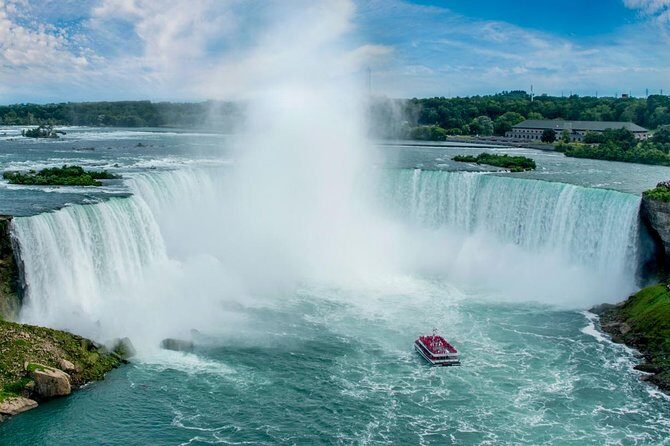 Private Tour of Niagara Falls with Niagara City Cruise - Transportation and Group Size