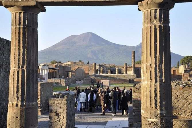 Private Tour of Pompeii with official tour guide and skip the line tickets - Experiences from Reviews