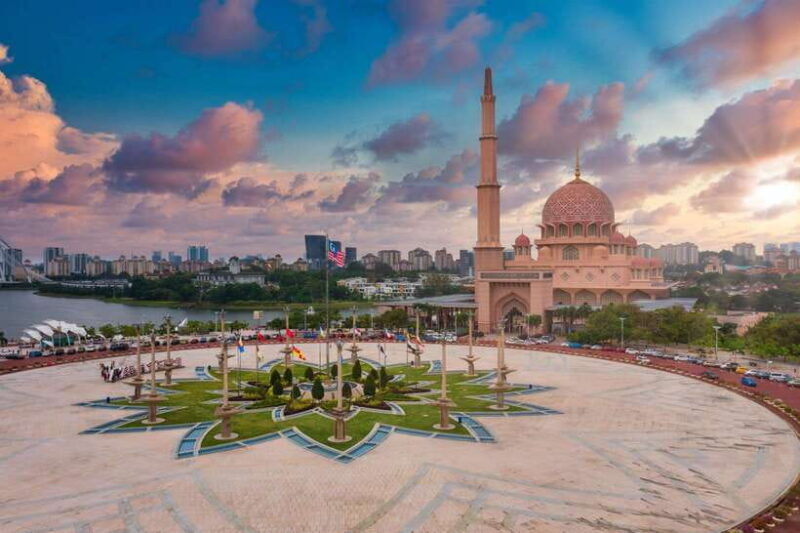 Private Tour of Putrajaya from Kuala Lumpur - Key Points