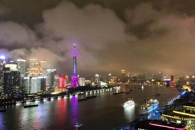 Private Tour of Shanghai Night View with Authentic Local Food - Getting Around Like a Local