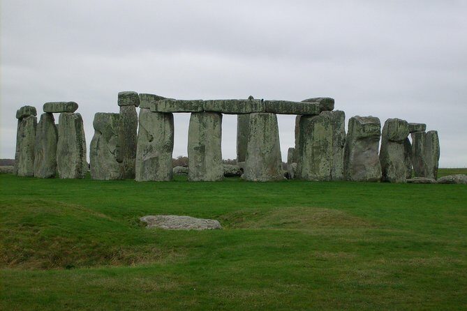Private Tour of Stonehenge and Salisbury Cathedral - Who Is This Tour Best Suited For?