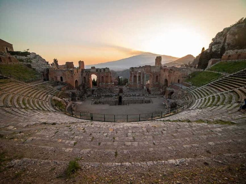 Private tour of Taormina with entrance to the Teatro Antico - The Sum Up