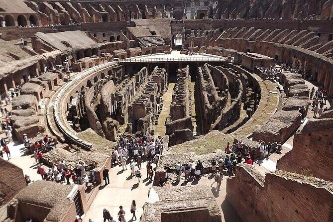Private tour of the Colosseum and entrance to the Forum and Palatine - The Experience on the Ground