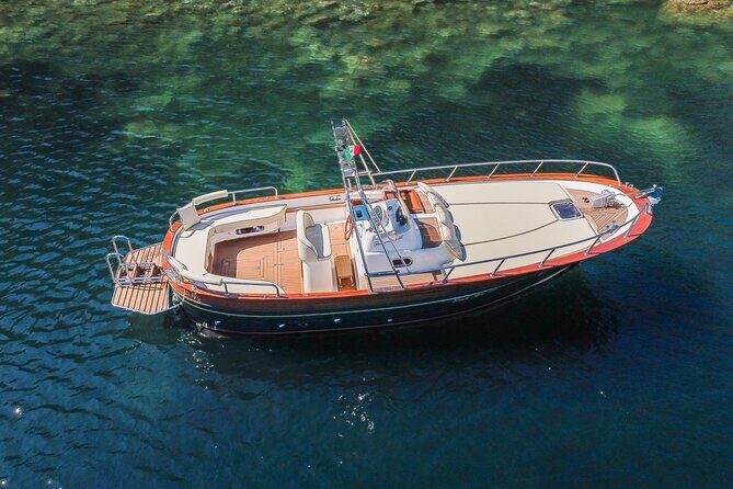 Private tour of the island of Ischia on a Fratelli Aprea gozzo - A Thorough Exploration of the Experience