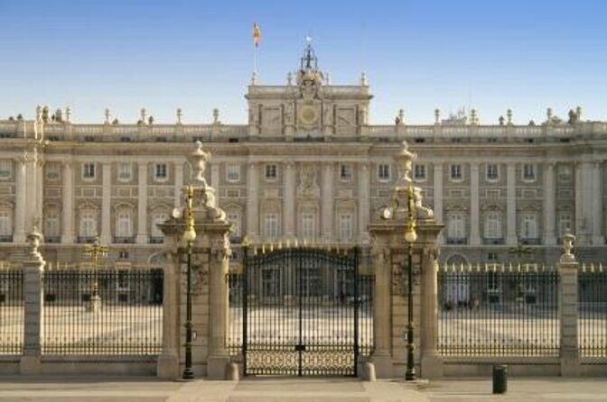 Private tour of the Royal Palace of Madrid - Key Points
