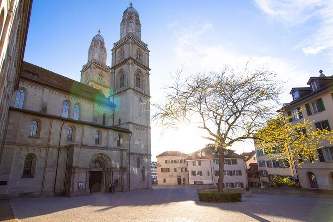 Private Tour of Zurich in 60 minutes with a Local - Exploring Zurich in Just 60 Minutes: What You Can Expect