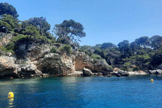 Private tour on a sailboat Swim and stand up paddle Antibes cape - FAQs