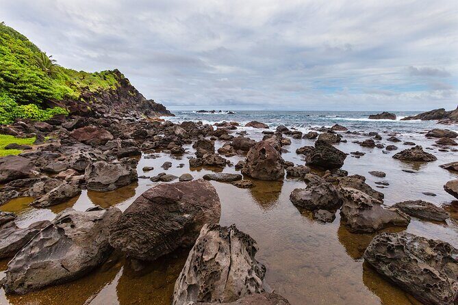 Private Tour Owia Salt Pond and Black Point Tunnel - A Practical Look at the Private Owia Salt Pond and Black Point Tunnel Tour