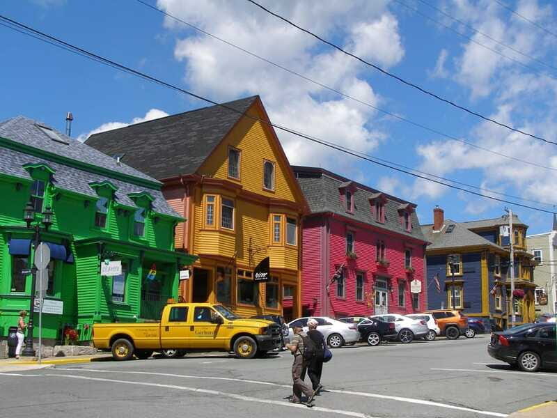 Private Tour: Peggys Cove, Mahone Bay & Lunenburg 8 hrs - The Value Proposition