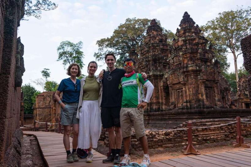 Private Tour: Phnom Kulen Waterfall, Banteay Srie with lunch - FAQ