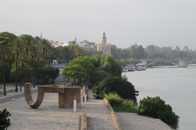 Private tour Royal Palace+Cathedral+Walk along the river+Triana neighbourhood - Practical Tips for Future Travelers