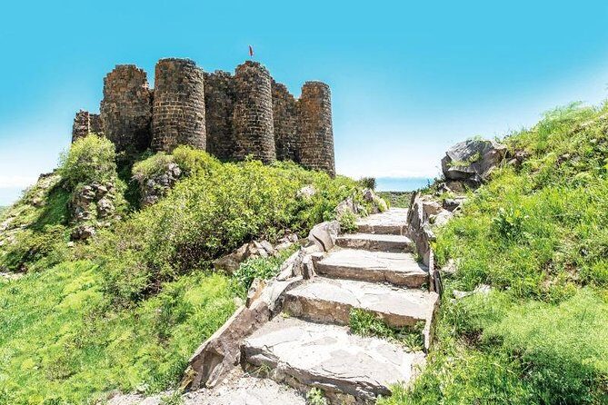PRIVATE TOUR: Saghmosavank , Alphabet monument, Amberd fortress - Exploring Armenia’s Monasteries: Saghmosavank and Hovhannavank