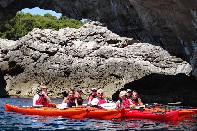 Private tour: Sea Kayaking & Snorkeling to Green Cave on Sipan island from Lopud - FAQ