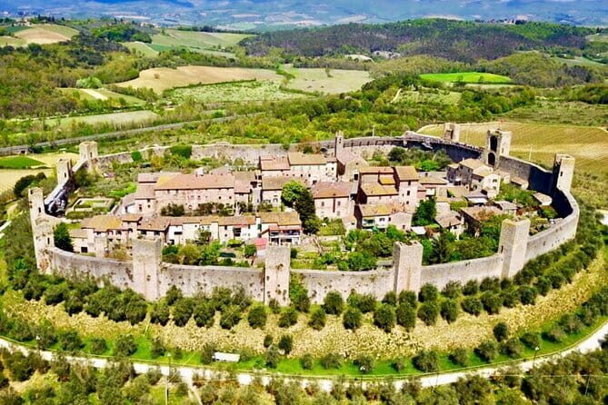 Private tour Siena, San Gimignano and Monteriggioni, lunch in the cellar - The Itinerary: What to Expect and Why It Matters
