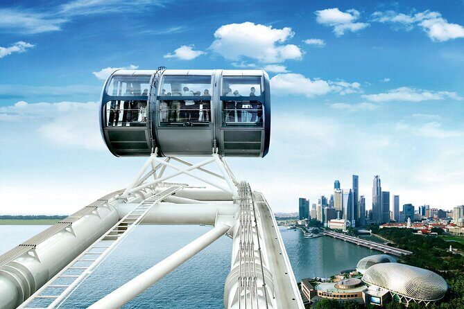 Private Tour Singapore Flyer & Dukw - Starting Out: Hotel Pickup and Scenic Drive