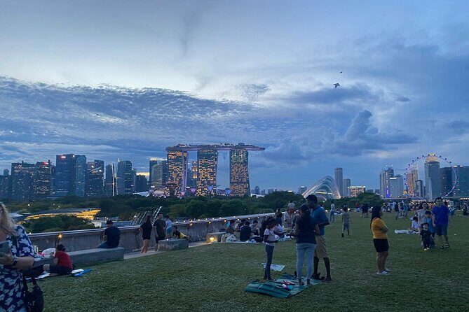 Private Tour Singapore Nighttime sightseeing + River Cruise(Max6) - The Sum Up