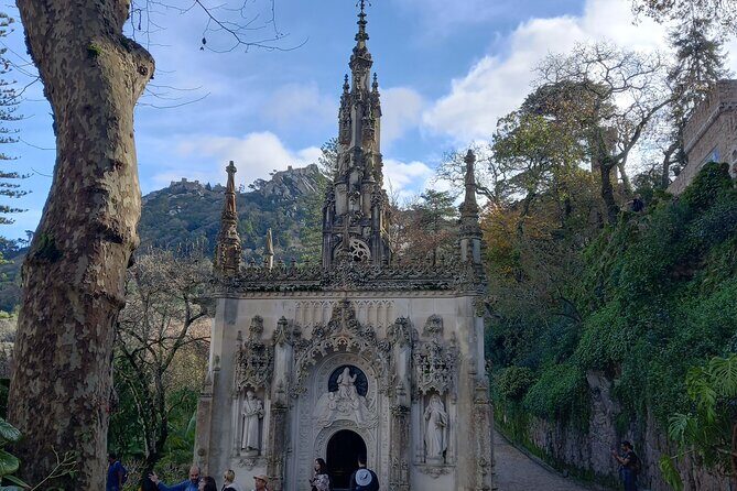 Private Tour Sintra Palaces and Cabo da Roca from Lisbon/Cascais - Who Should Consider This Tour?