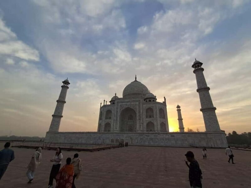 Private Tour Skip The Line Taj Mahal Full Day Tour Car Guide - Discovering the Taj Mahal and Agra Fort with a Private Full-Day Tour