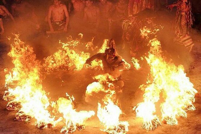 Private tour : tanah lot temple and uluwatu temple - insta spots - free wifi - What You Can Expect from the Experience