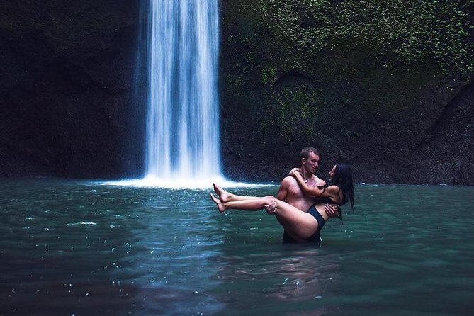 Private Tour-Temple, Waterfall & Coffee plantation - The Sum Up