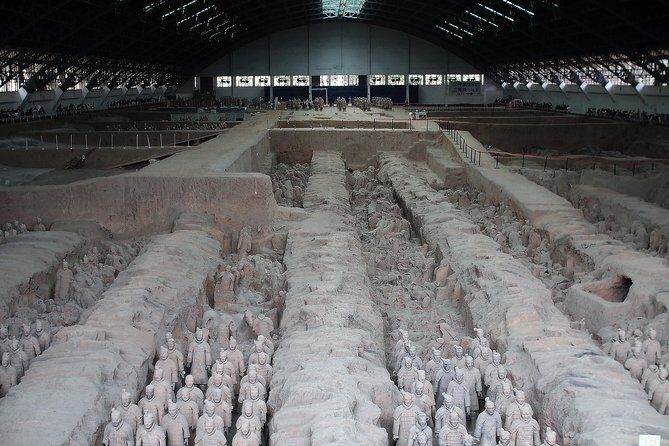 Private Tour: Terracotta Warriors& Foodie Tour and Seal Carving - Exploring the Heart of Xian: The Itinerary