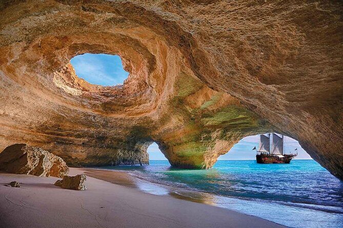 Private tour to Algarve, Benagil, carvoeiro,Portimão from Lisbon - Key Points