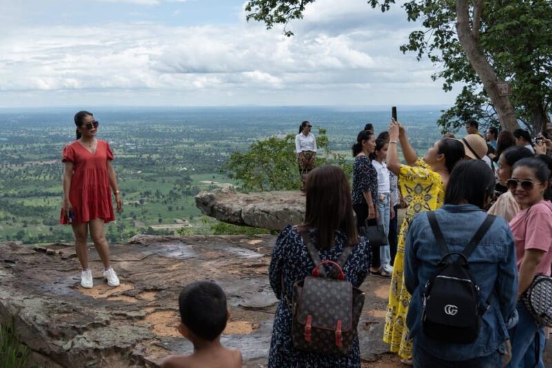 Private Tour to Anlong Veng (Khmer Rouge Stronghold) - Authentic Encounters and Authentic Stories