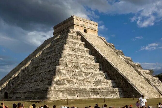 Private Tour to Chichen Itza and Cenote Tsukan with Meal Included - An In-Depth Look at the Tour Experience