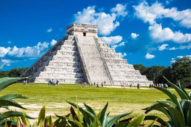 Private Tour to Chichen Itza and Cenote Tsukan with Meal Included - FAQ
