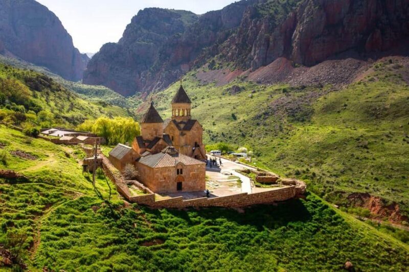 Private Tour to Khor Virap, Noravank, and Areni, Birds cave - Exploring Armenia’s Gems: A Deep Dive into the Private Tour of Khor Virap, Noravank, Areni, and Birds Cave