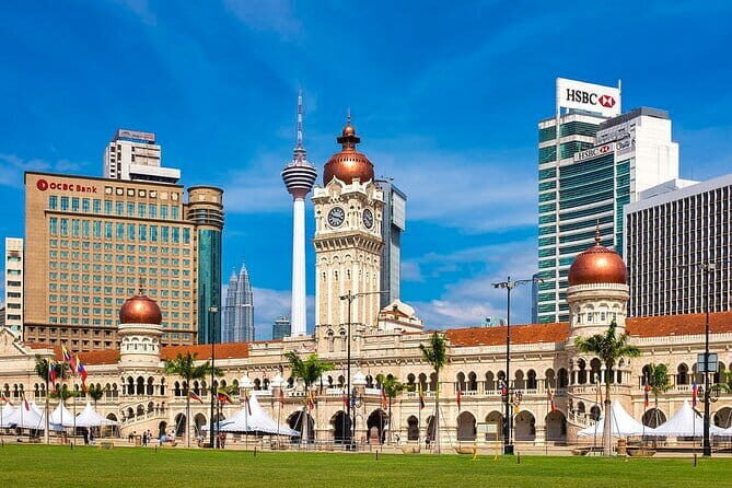 Private Tour to Kuala Lumpur and Exploring Batu Caves Selangor - The Practical Aspects: What to Expect