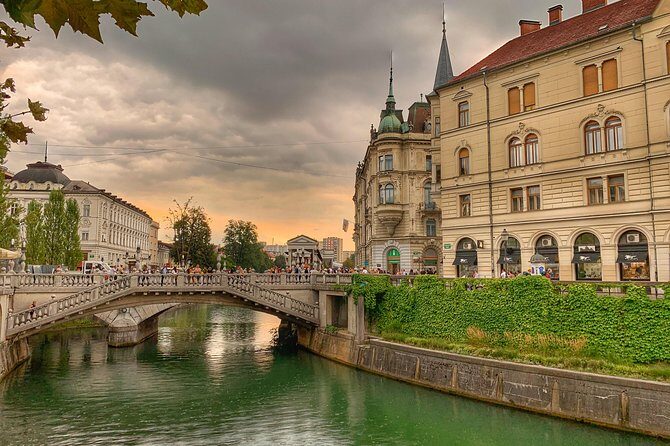 Private tour to Ljubljana, Postojna Cave & Predjama castle from Zagreb - An In-Depth Look at the Tour Itself