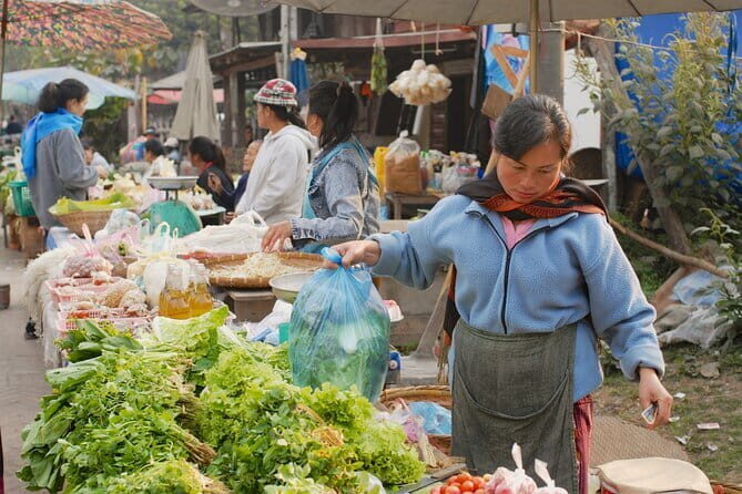 Private Tour to Morning Market, Villages and Kuang Si Waterfall - Exploring the Itinerary in Detail