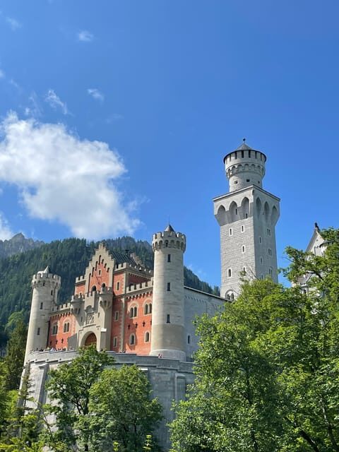 Private tour to Neuschwanstein castle from Munich - Practical Details: Transportation, Timing, and Group Size
