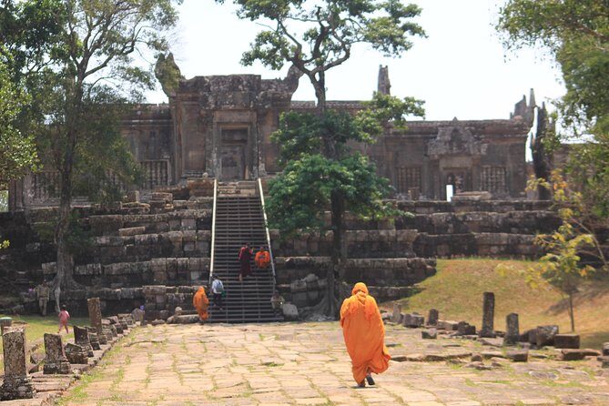 Private Tour to Preh Vihear Temple, World Heritage Site in 2008 - Exploring Cambodia’s Hidden Wonder: A Detailed Look at the Private Tour to Preah Vihear Temple