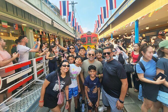 Private Tour to Railway Market and Floating Market - Key Points