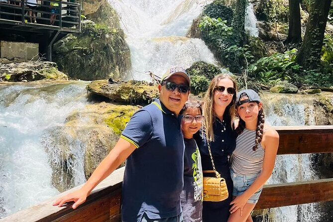 Private Tour to Santiago + Guide + Transfer - Key Points: