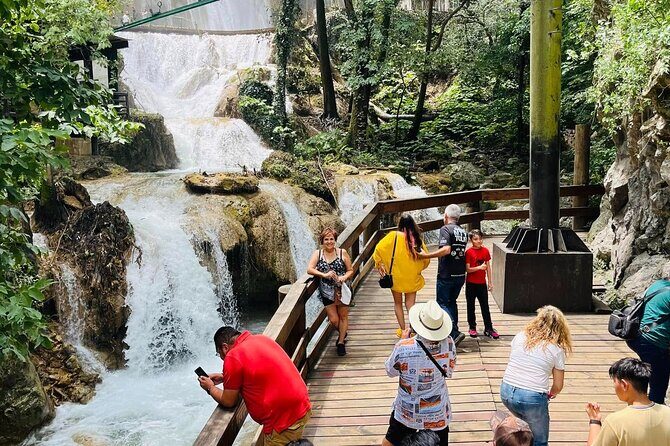 Private Tour to Santiago + Guide + Transfer - Why Is This Tour a Great Choice?