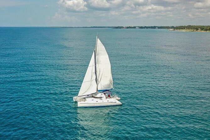 Private Tour to Saône Island - Sails and natural pools