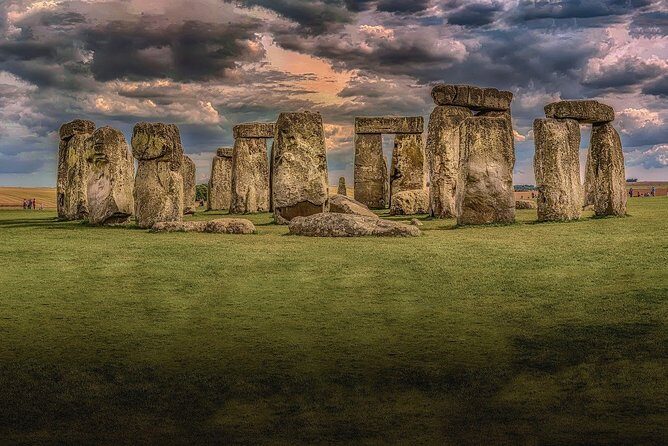 Private Tour to Stonehenge and Highclere Castle (Downton Abbey) - Who Will Love This Tour?