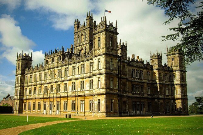 Private Tour to Stonehenge and Highclere Castle (Downton Abbey) - FAQ