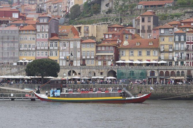 Private tour to the city of Porto c/proof of Porto wine - Journey from Lisbon to Porto