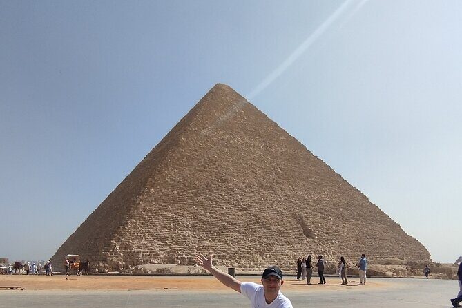 Private Tour To The Great Pyramids and Sphinx with lunch - A Well-Balanced Introduction to Giza’s Wonders