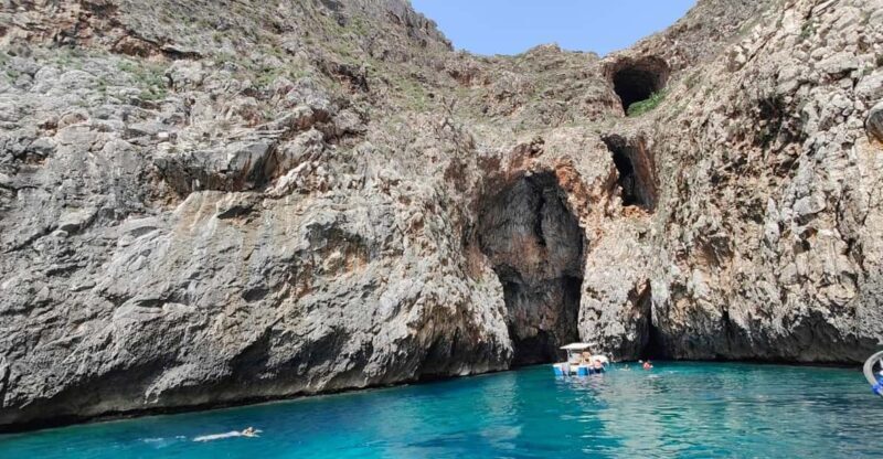 PRIVATE TOUR TO THE S.MARIA DI LEUCA CAVES - Key Points
