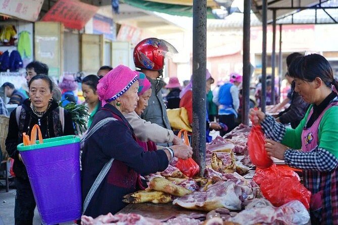 Private tour to Xizhou old town local market Erhai lake three Pagodas from Dali - Breakdown of the Itinerary and What to Expect