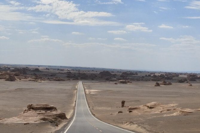 Private Tour to Yadan National Geologic Park - An In-Depth Look at the Yadan Geologic Park Private Tour
