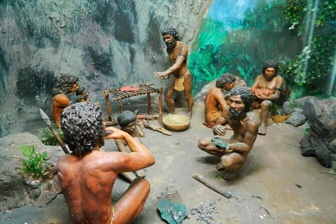 Private Tour: UNESCO Archaeological Heritage Of The Lenggong Valley from Ipoh - Exploring the Archaeological Cave Sites