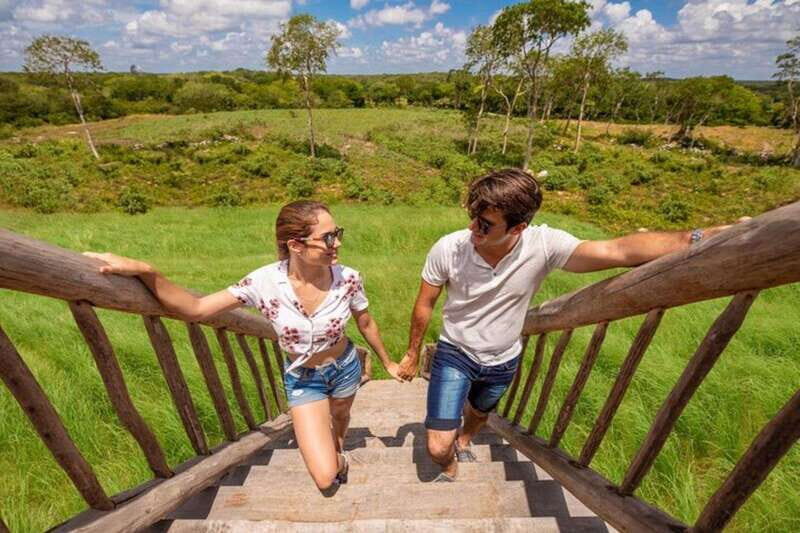 Private Tour Uxmal Land Rover Vintage safari & Mayan brunch - Key Points