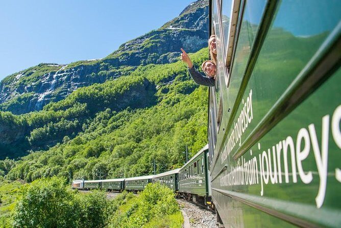Private tour - Viking Village, Nærøyfjord Cruise and Flåm Railway - An In-Depth Look at the Bergen to Flåm Tour