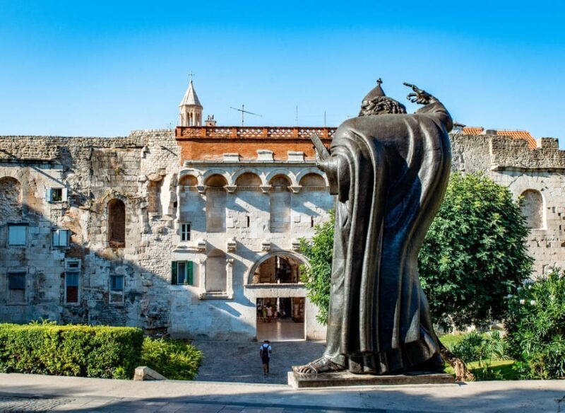 Private tour: Walking tour Split - Key Points